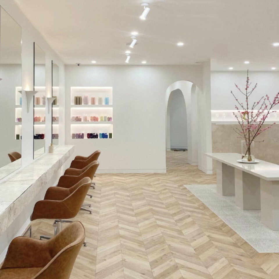 Neutral White | Salon Design Inspiration | Salon Furniture - Comfortel